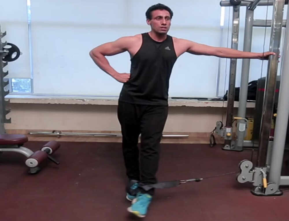 Stiff leg hamstring Dead lift with Dumbbell | Exercise Guide ...